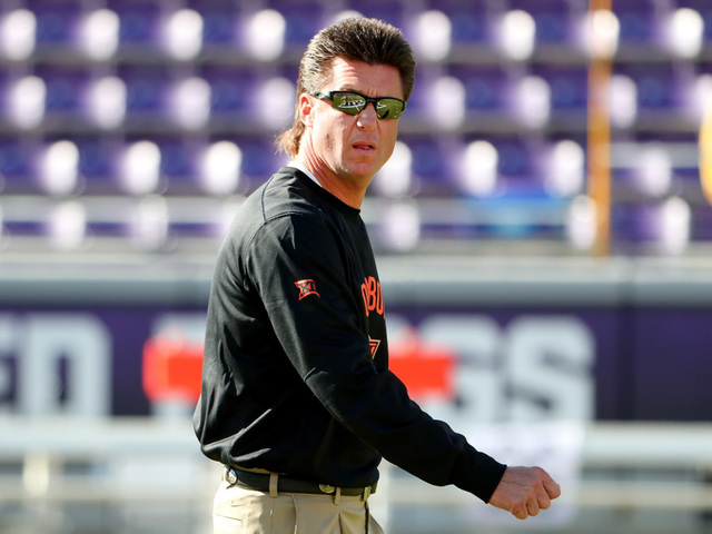 Mike Gundy Mullet: Photos of OSU Cowboys' coach's hair during the 2016 ...