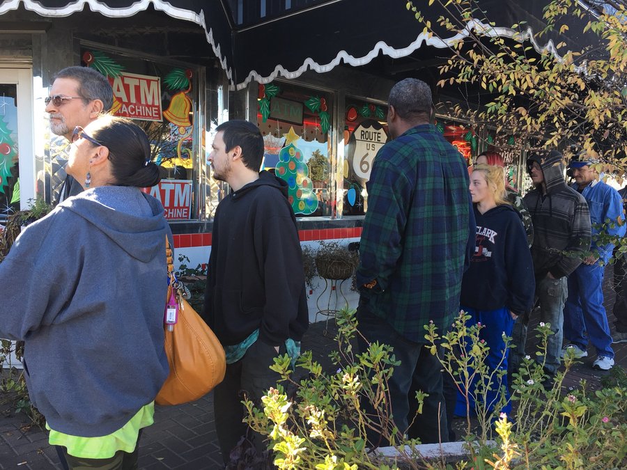 Tally's Cafe celebrates 30 years of opening doors for free Thanksgiving ...